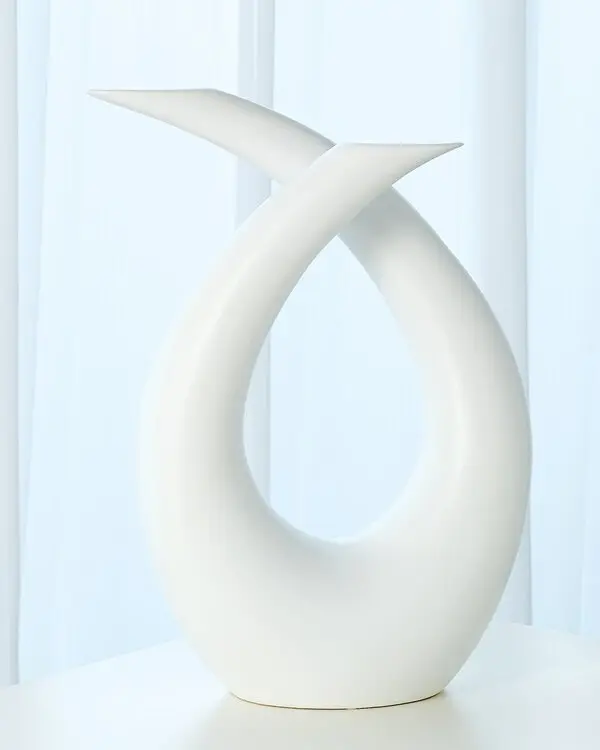GLOBAL VIEWS Loop Sculpture Matte White