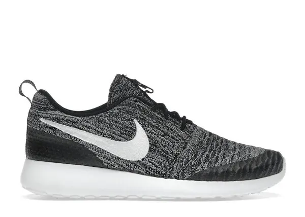 Nike Roshe One Flyknit Sneakers