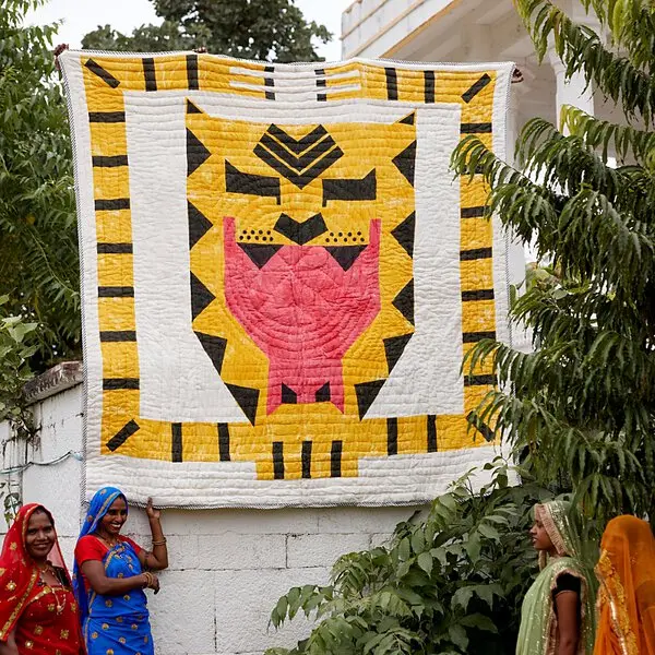 CQC LA Tiger Quilt With Two Shams
