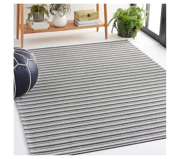 SAFAVIEH Martha Stewart 419 Cotton 5' X 7' Rug
