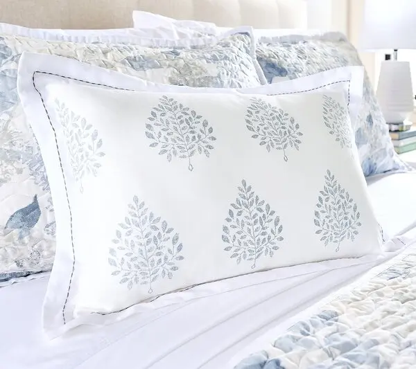 NORTHERN NIGHTS Powered Pure Earth 14' X 22' Dec Pillow