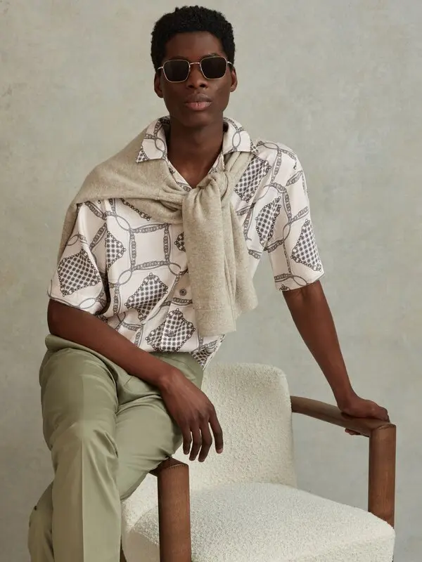 REISS Lumia Relaxed Chain Print Cuban Collar Shirt