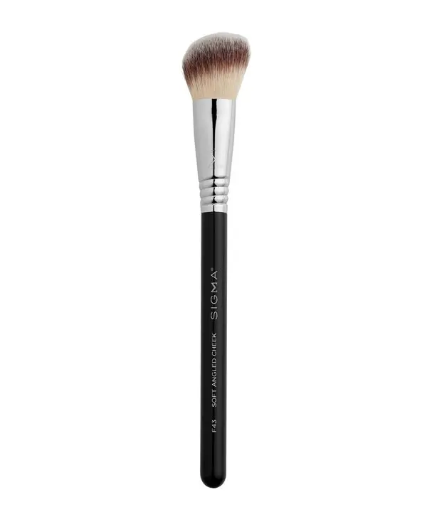 SIGMA BEAUTY F43 Ft Angled Cheek Brush - No Color