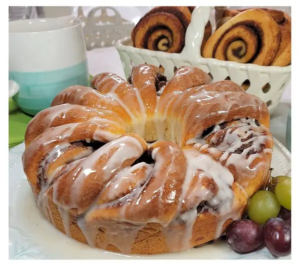 CINNAMOM BAKERY Cinnamazing Traditional Glaze T Ea Ring