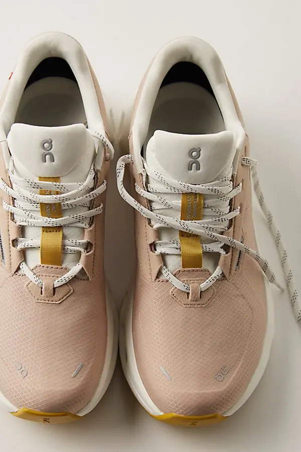 On Cloudrunner Waterproof Sneakers - Sand/dew