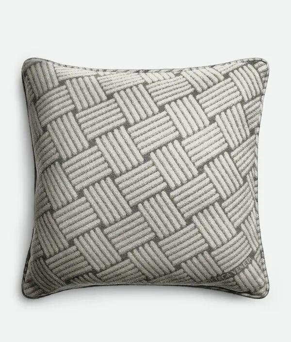Bottega Veneta Cashmere Cushion With Intreccio Motif - Grey
