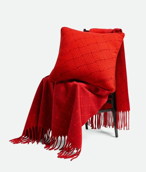 Bottega Veneta Cashmere Cushion With Intreccio Motif - Red