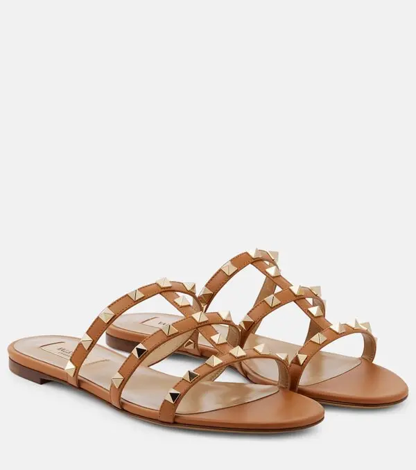 Valentino Garavani Rockstud Leather Sandals - Beige