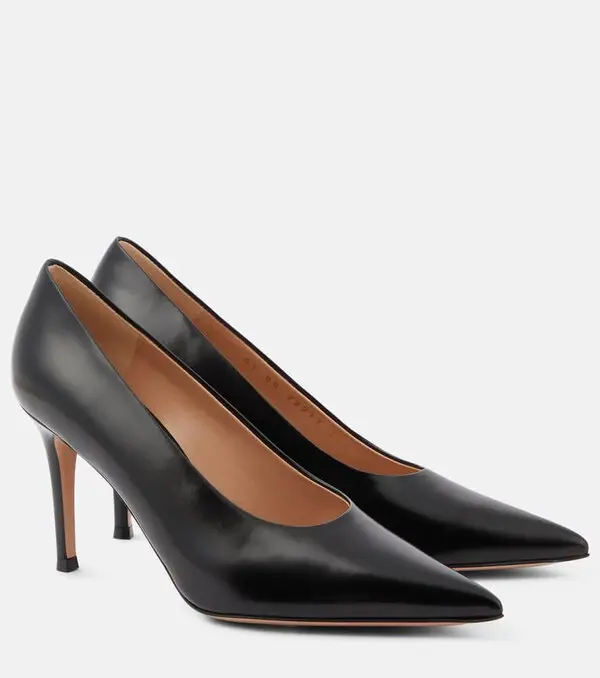 GIANVITO ROSSI Robbie Leather Pumps - Black