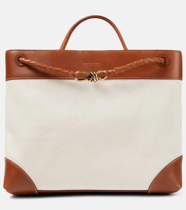 Bottega Veneta Andiamo Large Shoulder Bag