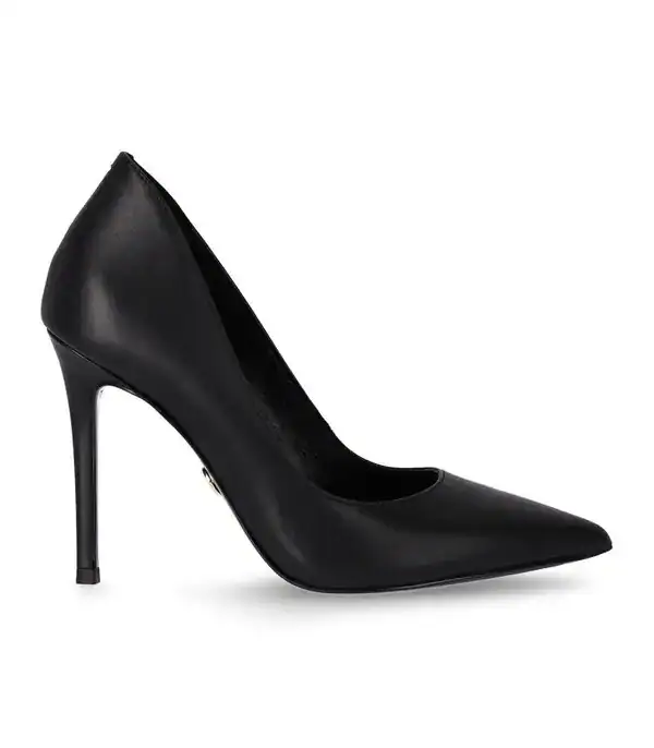 Michael Kors Keke Pump In Black 36% Off Editorialist