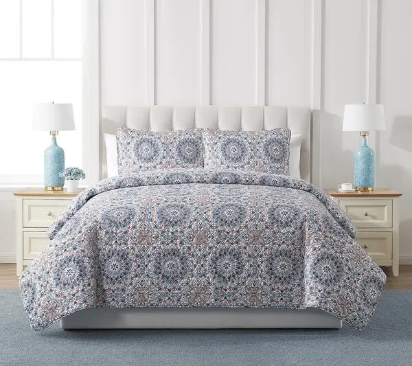 VCNY HOME Sea Medallion 3pc Seashell Quilt Set, King