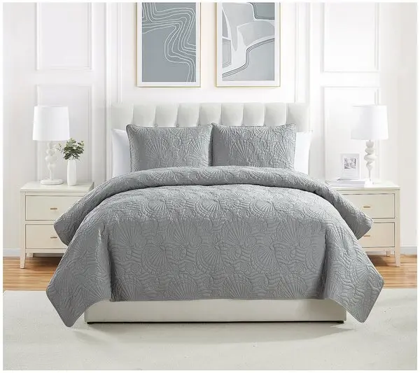 VCNY HOME Ocean 3pc Solid Seashell Coastal Quil T. King