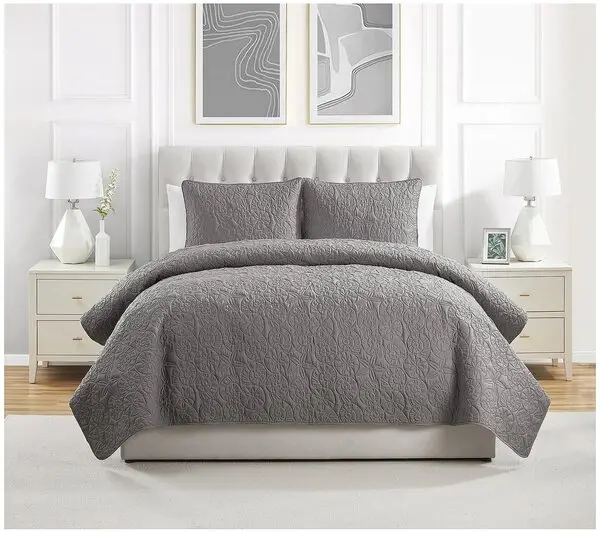 VCNY HOME Seashell 3pc Solid Coastal Quilt Set, Full/ Queen