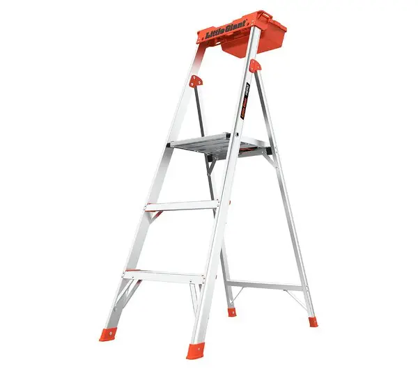 LITTLE GIANT Hero 5' Lightweight Step Ladder W/ Utility Box