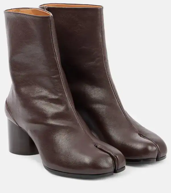 Maison Margiela Tabi Leather Ankle Boots In Brown - 20% Off 