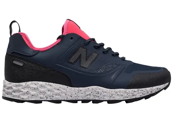 NEW BALANCE Fresh Foam Trailbuster Sneakers - Navy Blue/guava