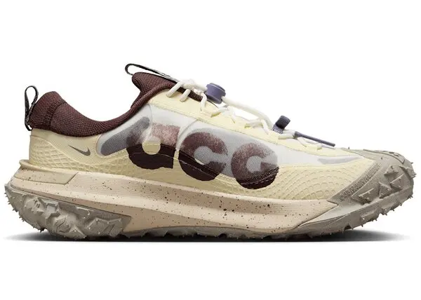 Nike Acg Mountain Fly 2 Low Sneakers - Sail/earth/sanddrift