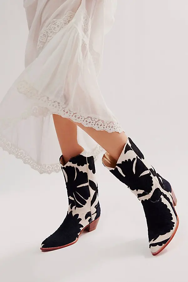 MOMO Fern Western Boots