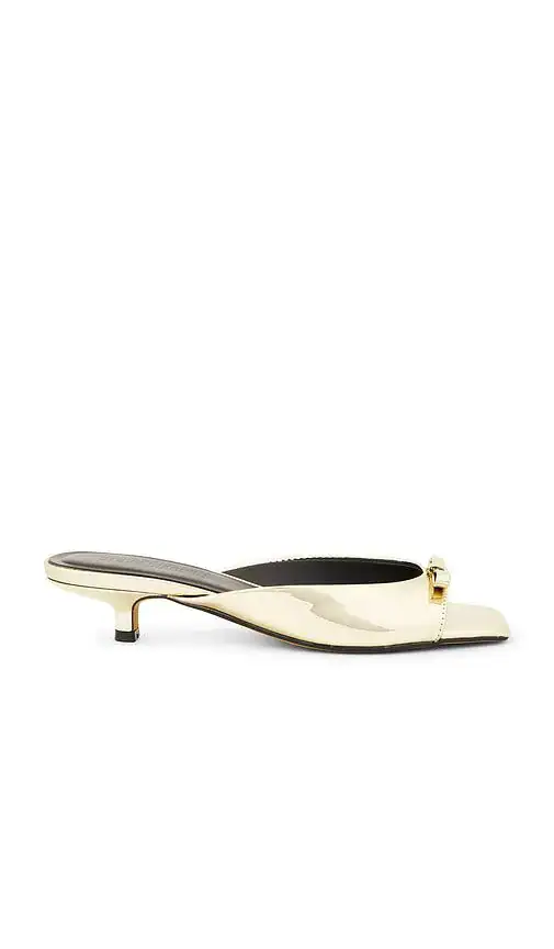 Steve Madden Meme Mule In Metallic - Gold | Editorialist