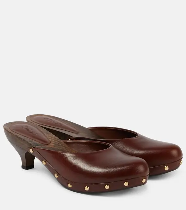 Chloé Judith Studded Leather Clogs - Brown