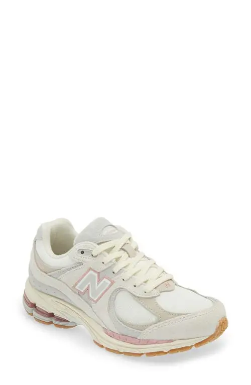 NEW BALANCE Gender Inclusive 2002r Sneaker - Sea Salt/ Reflection
