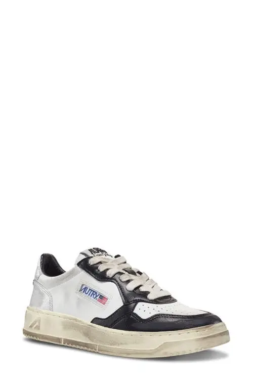 AUTRY Super Low Leather Sneakers - White Black Silver