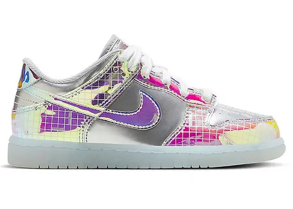 Nike Dunk Low Se Sneakers - Metallic Silver/white