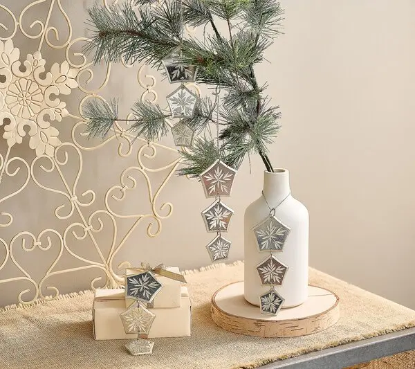 MARTHA STEWART 4 Etched Glass Snowflake Ornaments