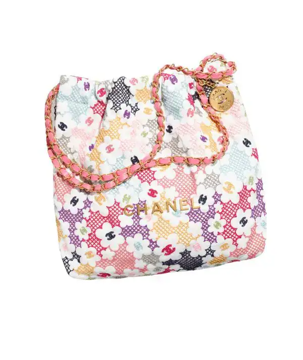 Chanel 22 Small Handbag - Multicolour | Editorialist