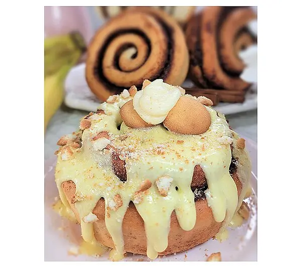 CINNAMOM BAKERY Individual Banana Pudding Rolls