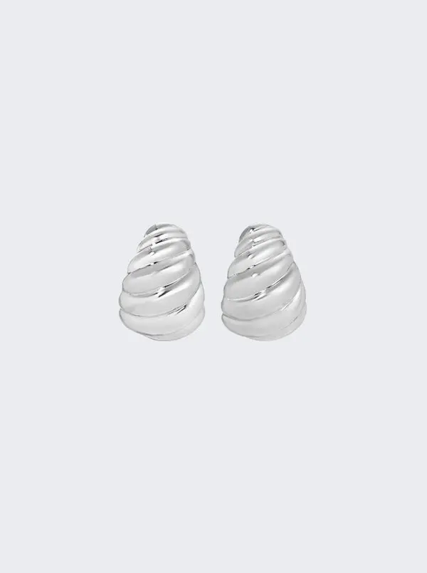 HEAVEN MAYHEM Shell Earrings