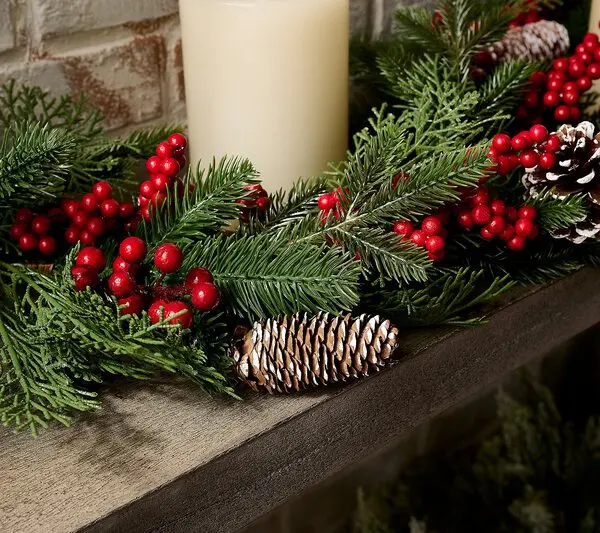 VALERIE PARR HILL 4' Berry, Pinecone & Pine Garland Valerie