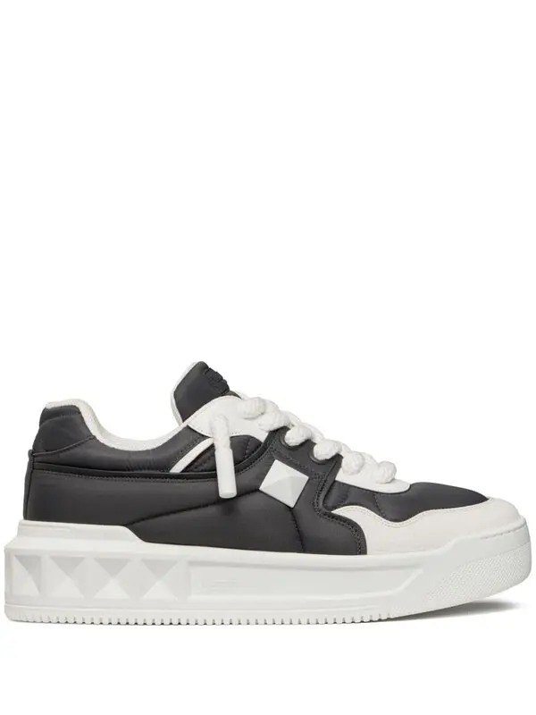 Valentino Garavani One Stud Xl Sneakers - Grey