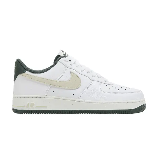 Nike Air Force 1 '07 Lv8 Sneakers - White