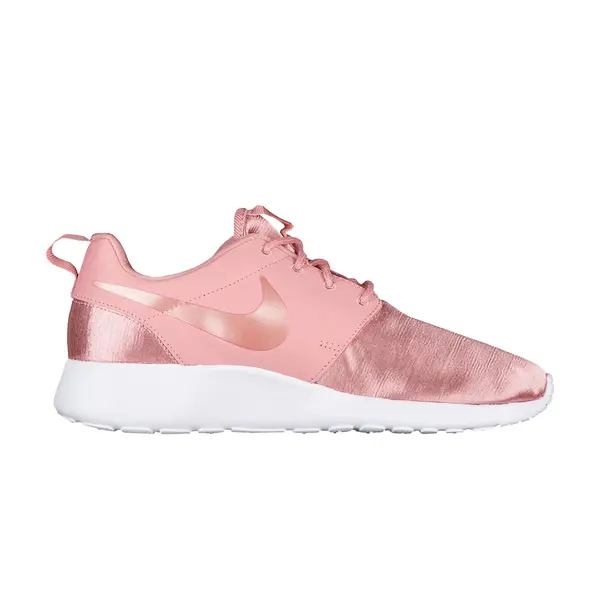 Nike Roshe One Premium Sneakers