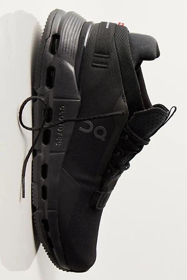 On Cloudnova 2 Sneakers - All Black