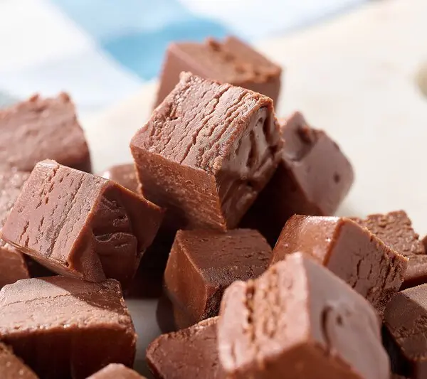 E&A CANDIES 8oz Trays Of Old Fashioned Kettle Fudge