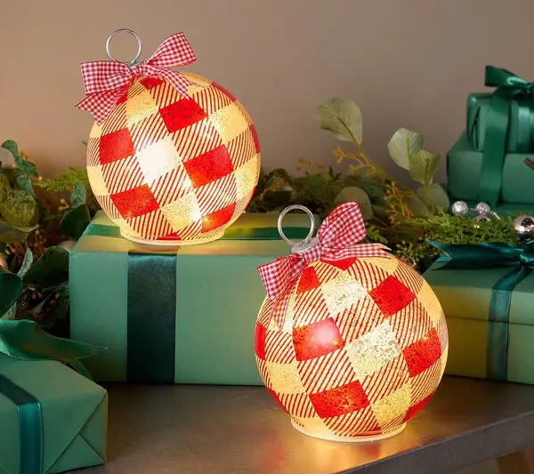 VALERIE PARR HILL As Is Set Of 2 Illuminated Plaid Tabletop Ornaments