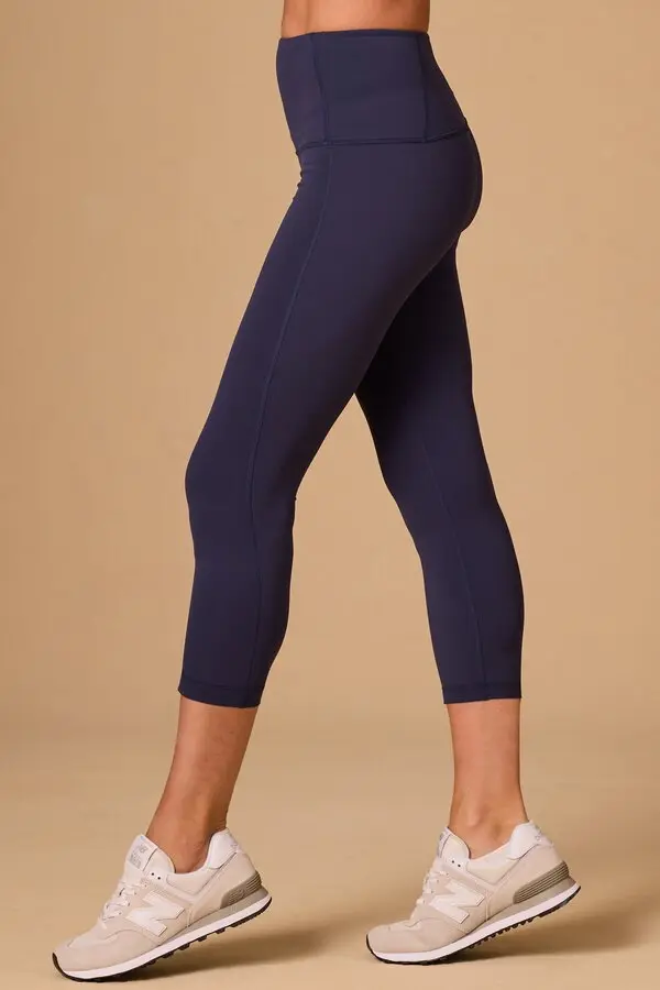 Alala Tilly Crop Legging