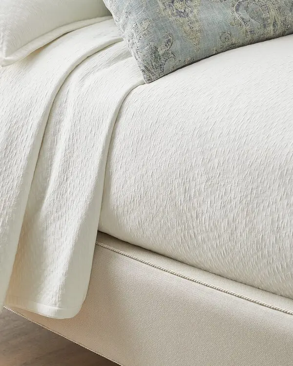 TL AT HOME Alexa Coverlet