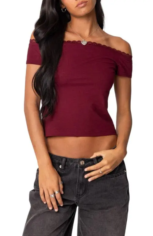 EDIKTED Xoe Lace Trim Off The Shoulder Crop Top - Burgundy