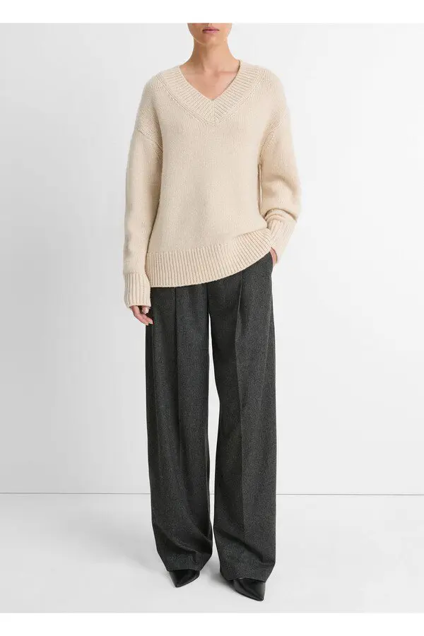 Vince Wool And Cashmere V-neck Sweater - Natural