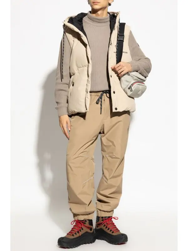 Moncler Logo-print Padded Gilet
