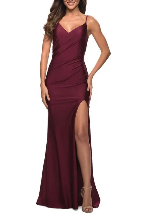 LABOMME Diagonal Ruched Jersey Gown With V Neckline - Dark Berry