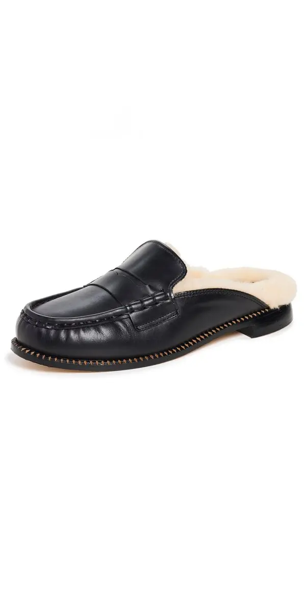 Freda Salvador Temi Flat