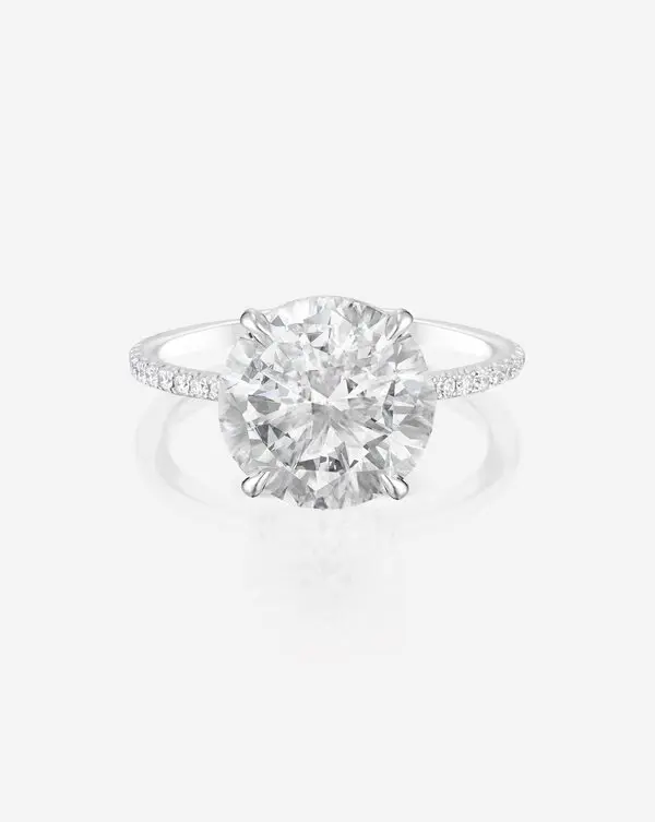 Ring Concierge Round In The Whisper Thin® Pave One-Color