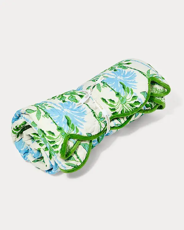 Lilly Pulitzer Reversible Throw Blanket - Coconut Swayin In The Breeze
