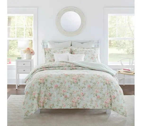 Laura Ashley Madelynn Blue King Comforter Sham Nus Set