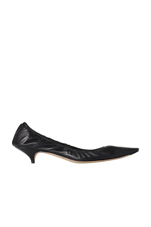 THE ROW Liisa Pump - Black